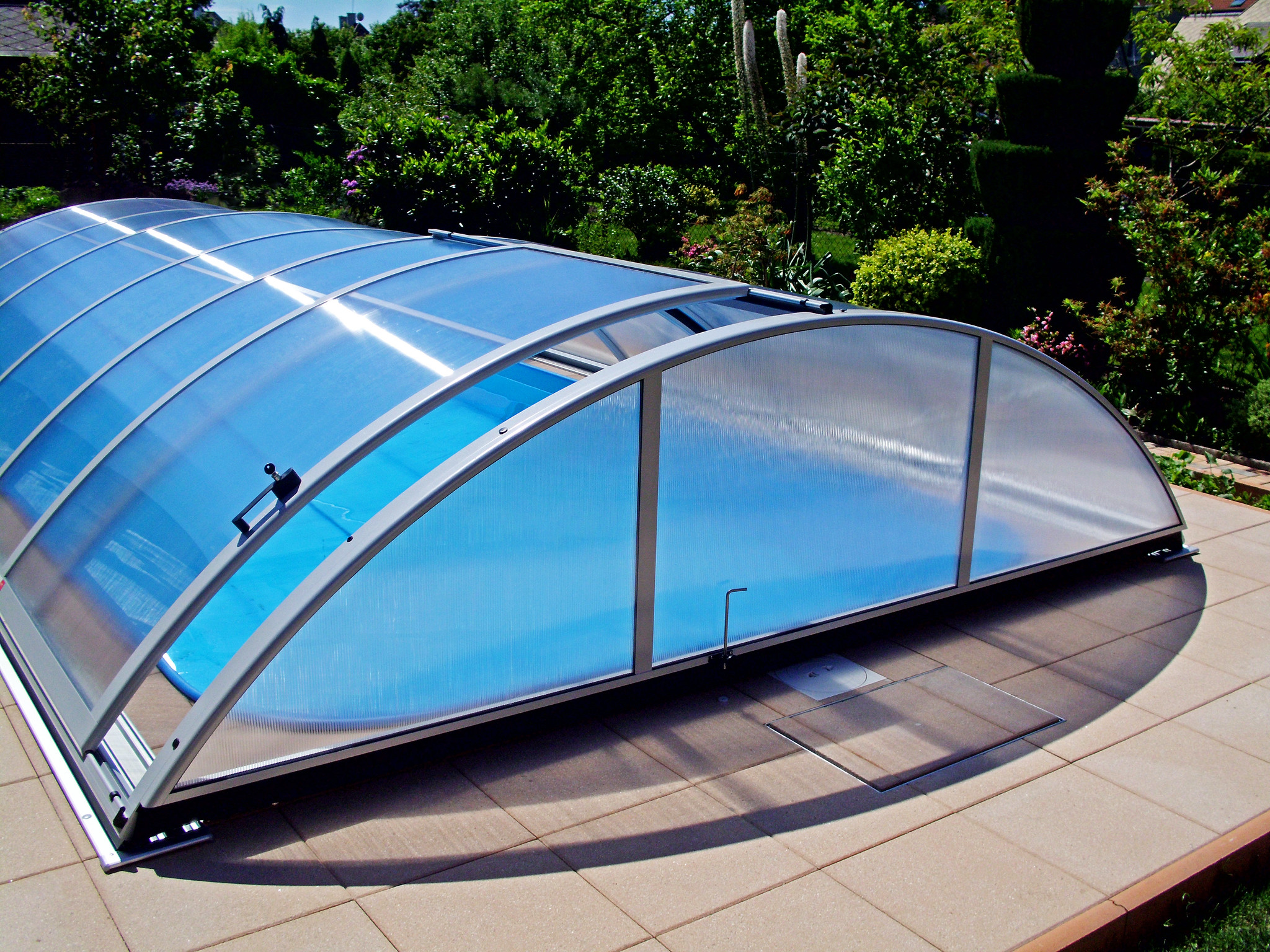 Pool enclosure AZURE | Elegant and practical solution | Alukov