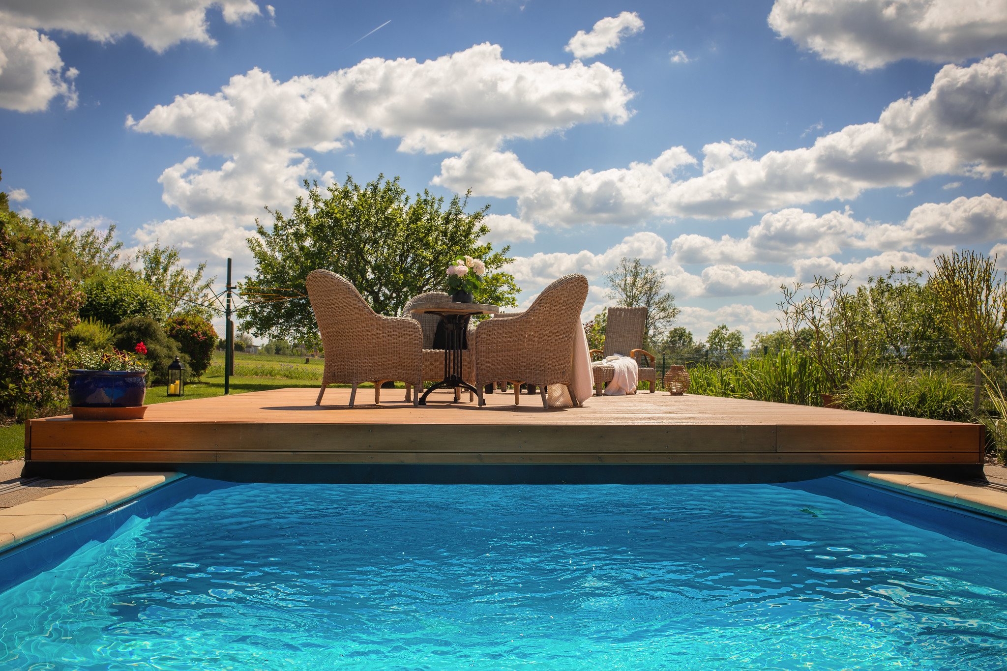 Mobile patio POOLDECK | Elegant and functional solution for your pool ...